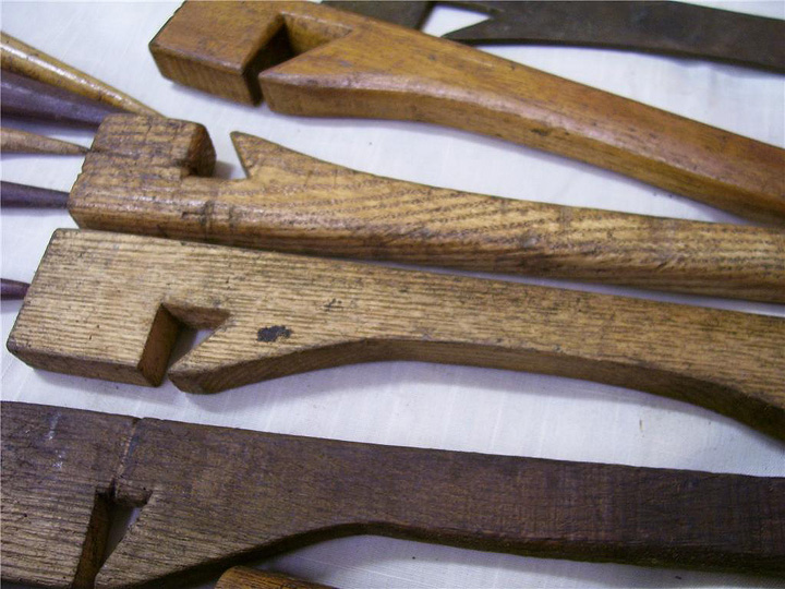 Sailmaking tools and items